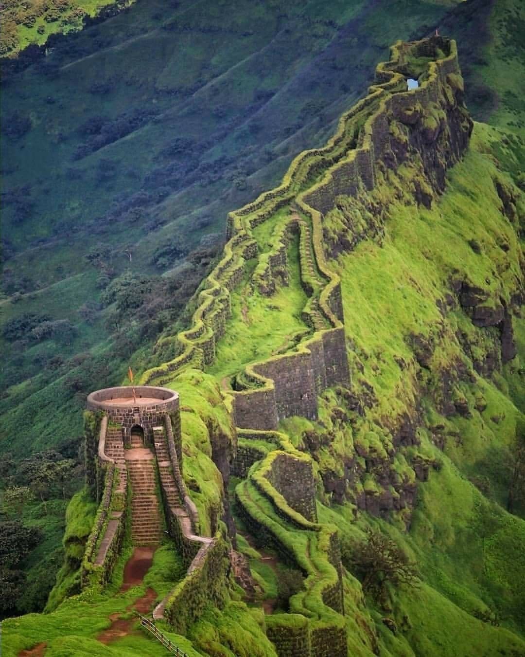 रायगडातील गडकिल्ले, संरक्षित स्मारकांचे होणार संवर्धन - Krushival
