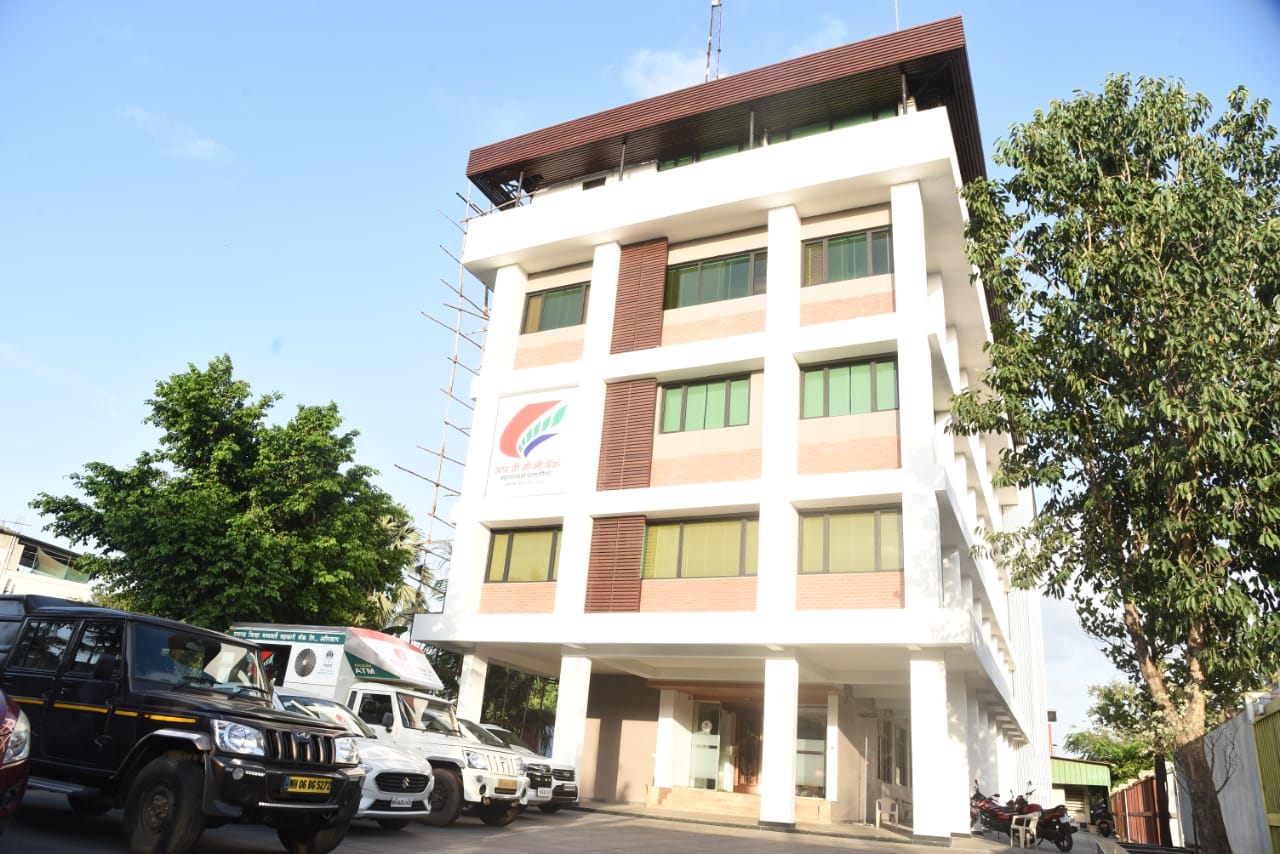 रायगड जिल्हा सहकारी बँकेचा पगारदार खातेधारकांना दिलासा - Krushival