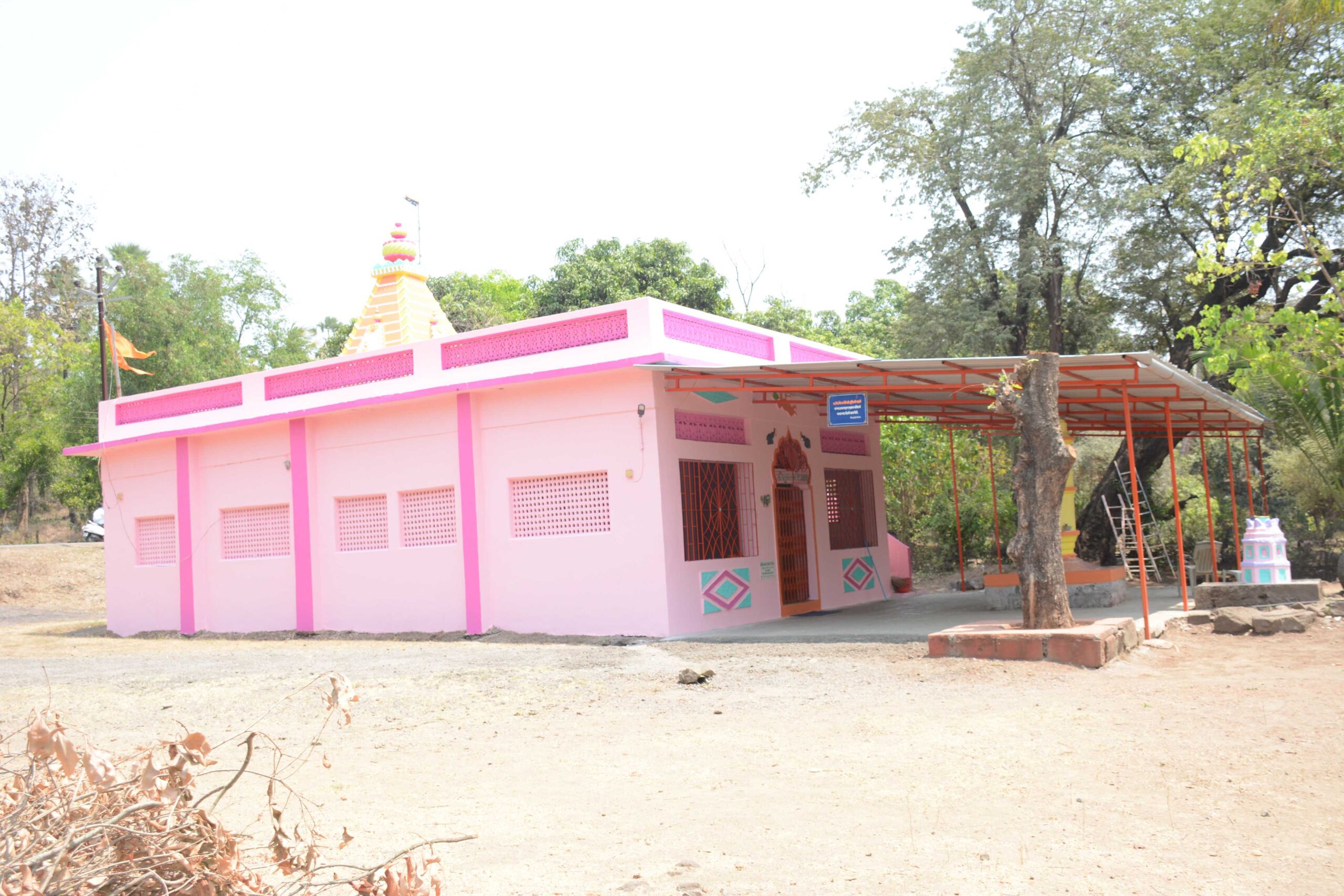 चौलच्या हनुमान पाडयातील मारूती मंदिर - Krushival