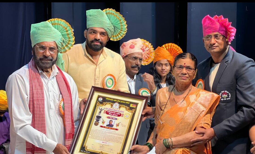 जगदीश मरागजे यांचा सन्मान - Krushival