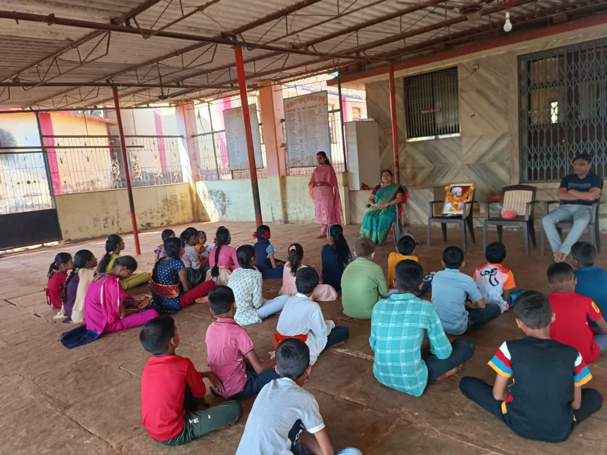 कुडली शाळेत कृतीदायी मार्गदर्शन - Krushival