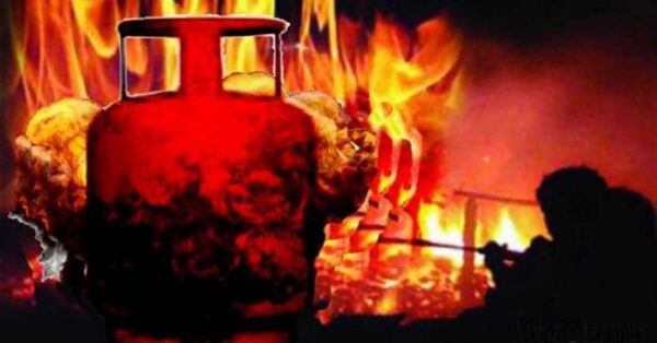 Cylinder Explosion: गॅस सिलिंडरचा स्फोट; महिलेचा मृत्यू - Krushival